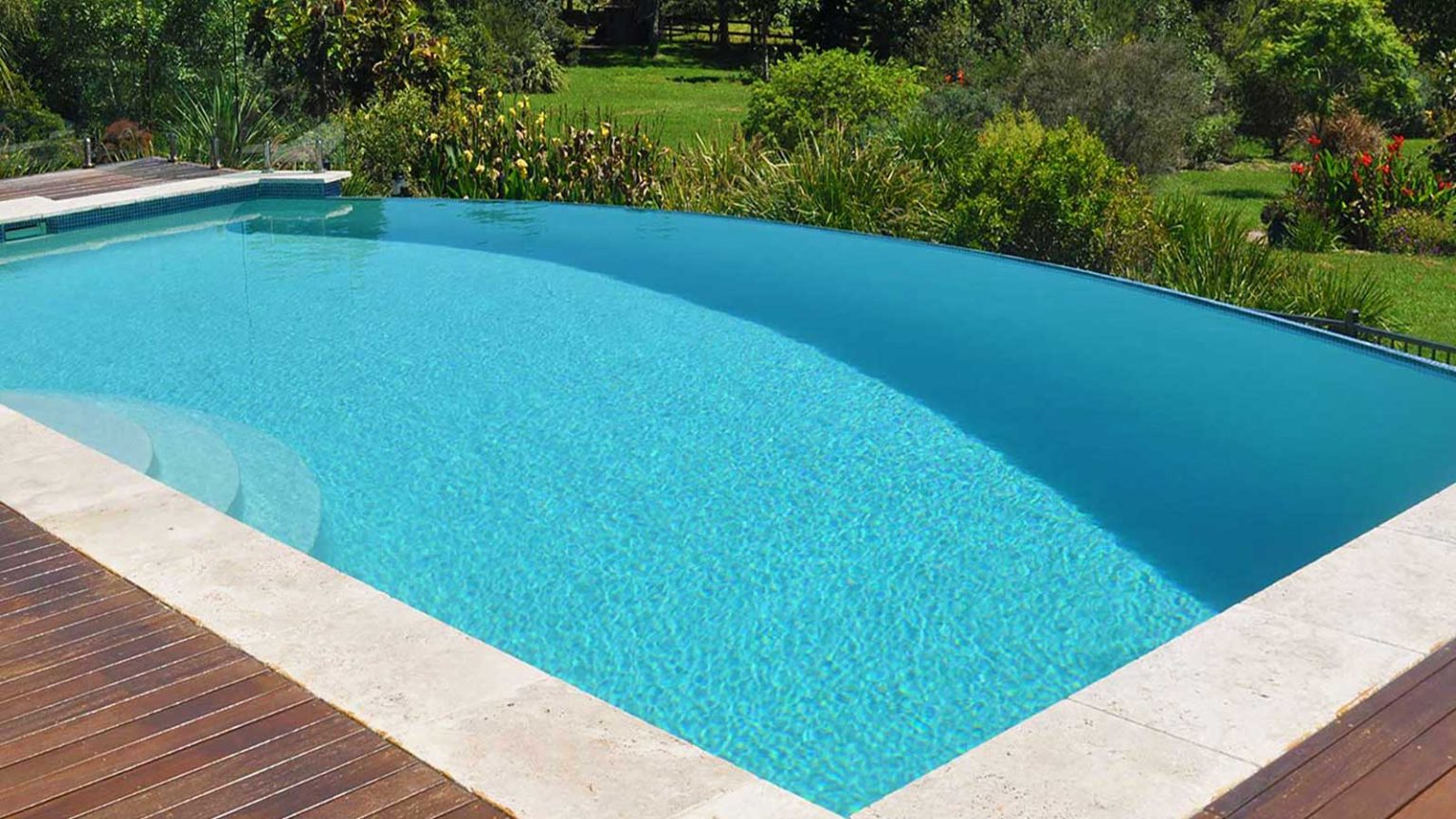 Executive Pools Swimming Pool Builders pool Installers Port Macquarie ...